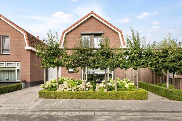 Woning Omloop 12 HOEK - Oozo.nl