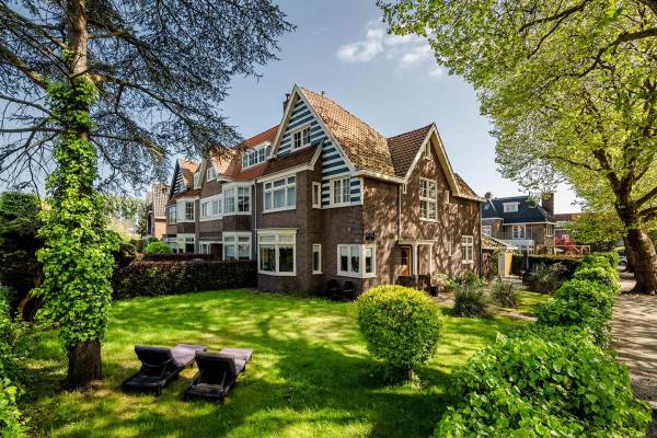 Woning Julianalaan 136 Overveen - Oozo.nl