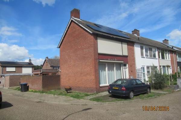 Woning Pastoor de Witstraat 1 Putte - Oozo.nl