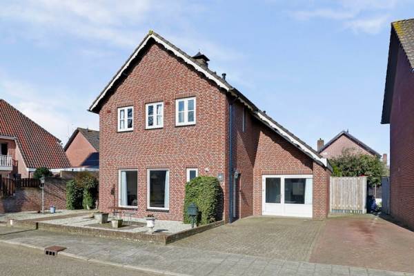 Woning Hazelaarweg 1 Langenboom - Oozo.nl